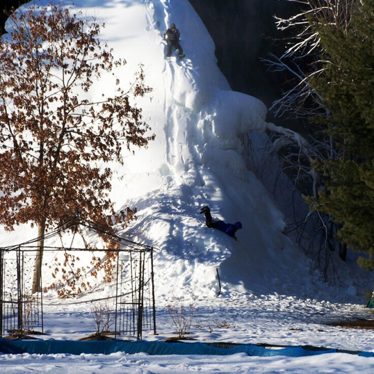 Make Real Snow. Snow Makers and Snow Making Equipment